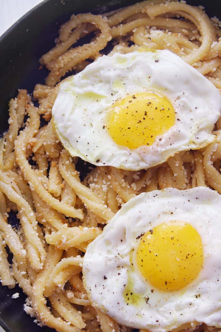 SIMPLEST TRADITIONAL GREEK PASTA - 30 days of Greek food