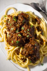 BRAISED BEEF RECIPE - GREEK PASTITSADA - 30 days of Greek food